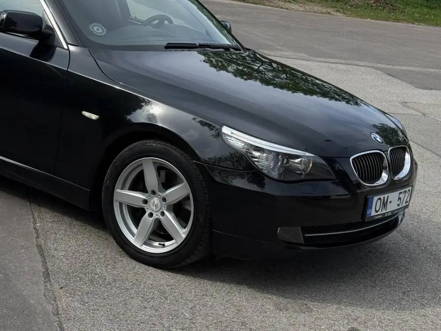 Черный БМВ 530 2007 в Юрмала, объемом двигателя 3.00 л и пробегом 263 тыс. км за 2550 €, фото 12 на AUTOMOTO.COM.LV