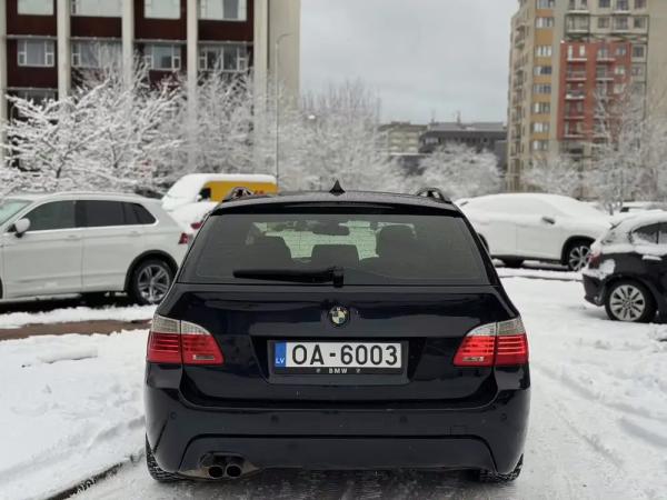 Black BMW 530 2007 in Riga, with an engine capacity of 3.00 L and mileage of 375 thousand km for 4990 €, photo 4 on AUTOMOTO.COM.LV