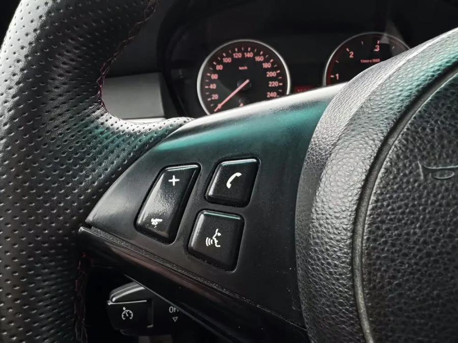 Melns BMW 530 2007 Rīga, ar dzinēja tilpumu 3.00 L un nobraukumu 375 tūkst. km par 4990 €, foto 24 vietnē AUTOMOTO.COM.LV
