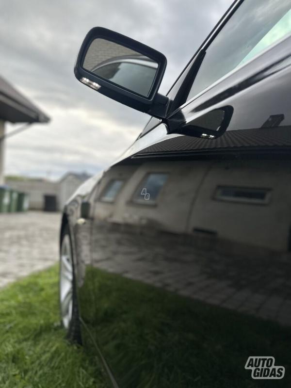 Black BMW 530 2007 in Kaunas, with an engine capacity of 3.00 L and mileage of 300 thousand km for 3700 €, photo 10 on AUTOMOTO.COM.LV