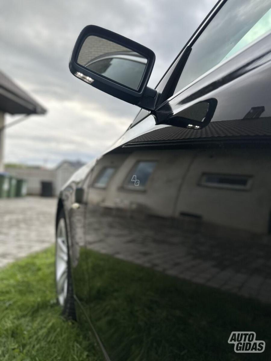 Black BMW 530 2007 in Kaunas, with an engine capacity of 3.00 L and mileage of 300 thousand km for 3700 €, photo 11 on AUTOMOTO.COM.LV