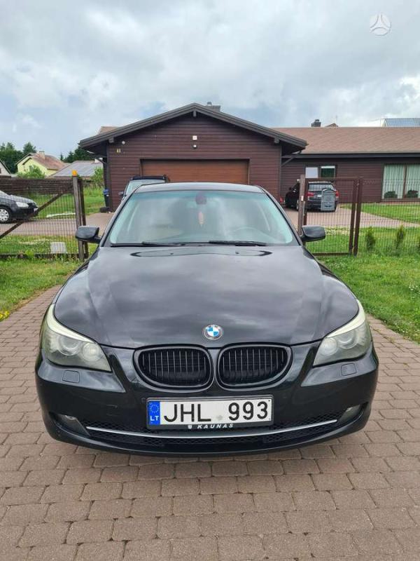 Black BMW 530 2007 in Kaisiadorys, with an engine capacity of 2.99 L and mileage of 369 thousand km for 4150 €, photo 3 on AUTOMOTO.COM.LV