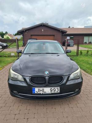Black BMW 530 2007 in Kaisiadorys, with an engine capacity of 2.99 L and mileage of 369 thousand km for 4150 €, photo 4 on AUTOMOTO.COM.LV
