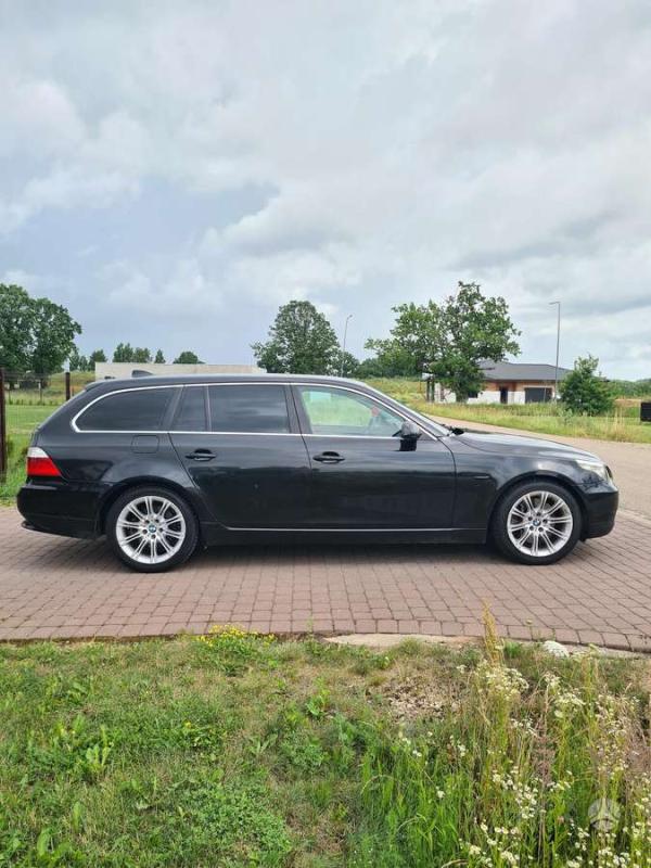 Black BMW 530 2007 in Kaisiadorys, with an engine capacity of 2.99 L and mileage of 369 thousand km for 4150 €, photo 6 on AUTOMOTO.COM.LV