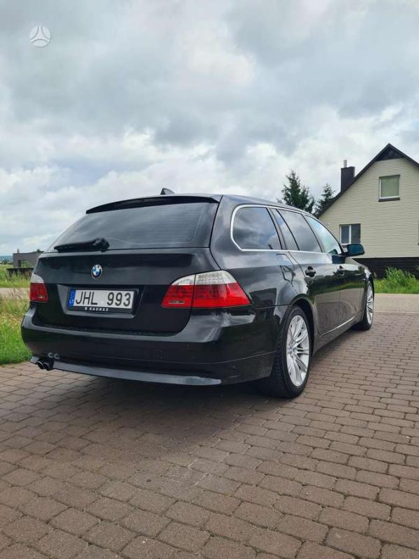 Black BMW 530 2007 in Kaisiadorys, with an engine capacity of 2.99 L and mileage of 369 thousand km for 4150 €, photo 8 on AUTOMOTO.COM.LV