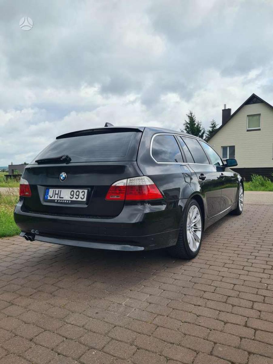 Black BMW 530 2007 in Kaisiadorys, with an engine capacity of 2.99 L and mileage of 369 thousand km for 4150 €, photo 9 on AUTOMOTO.COM.LV