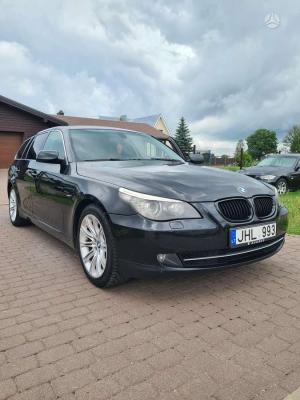 Black BMW 530 2007 in Kaisiadorys, with an engine capacity of 2.99 L and mileage of 369 thousand km for 4150 €, photo 12 on AUTOMOTO.COM.LV