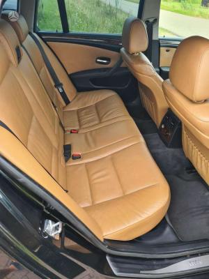 Black BMW 530 2007 in Kaisiadorys, with an engine capacity of 2.99 L and mileage of 369 thousand km for 4150 €, photo 23 on AUTOMOTO.COM.LV