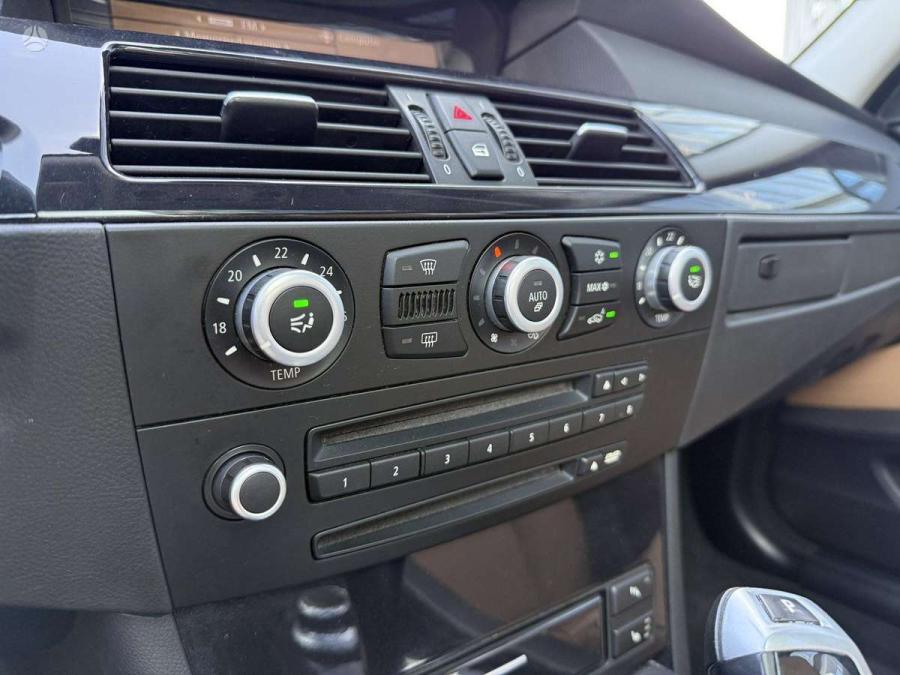 Melns BMW 530 2007 Viļņa, ar dzinēja tilpumu 2.99 L un nobraukumu 278 tūkst. km par 3950 €, foto 27 vietnē AUTOMOTO.COM.LV