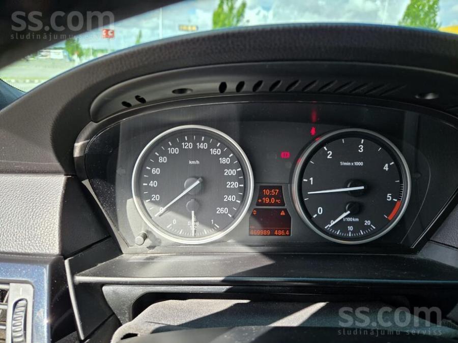 Melns BMW 530 2007 Rīga, ar dzinēja tilpumu 3.00 L un nobraukumu 470 tūkst. km par 4900 €, foto 13 vietnē AUTOMOTO.COM.LV