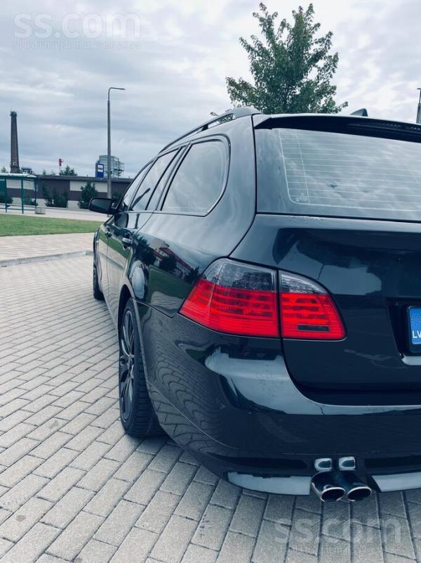 Black BMW 530 2007 in Aizkraukle, with an engine capacity of 3.00 L and mileage of 457 thousand km for 4200 €, photo 2 on AUTOMOTO.COM.LV