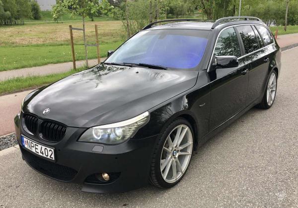 Melns BMW 530 2007 Viļņa, ar dzinēja tilpumu 2.99 L un nobraukumu 418 tūkst. km par 4750 €, foto 1 vietnē AUTOMOTO.COM.LV