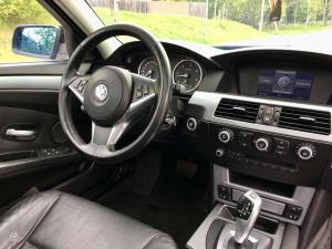 Black BMW 530 2007 in Vilnius, with an engine capacity of 2.99 L and mileage of 418 thousand km for 4750 €, photo 13 on AUTOMOTO.COM.LV