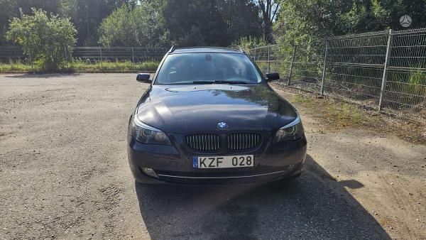 Black BMW 530 2007 in Panevezys, with an engine capacity of 2.99 L and mileage of 502 thousand km for 2999 €, photo 4 on AUTOMOTO.COM.LV