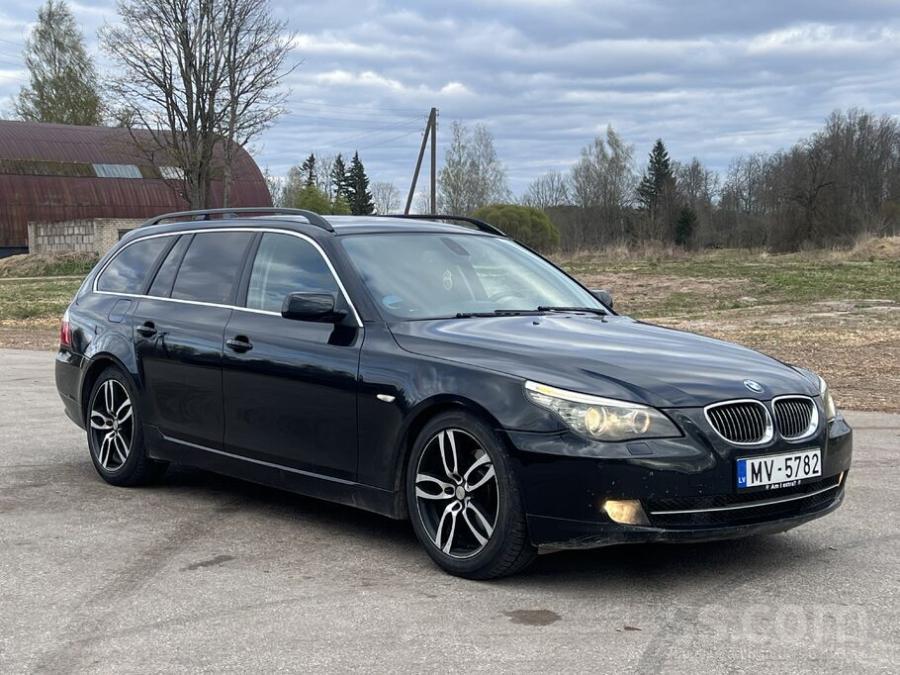 Melns BMW 530 2007 Balvi, ar dzinēja tilpumu 3.00 L un nobraukumu 370 tūkst. km par 3450 €, foto 7 vietnē AUTOMOTO.COM.LV