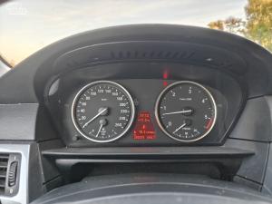 Black BMW 530 2007 in Alytus, with an engine capacity of 3.00 L and mileage of 293 thousand km for 4700 €, photo 12 on AUTOMOTO.COM.LV