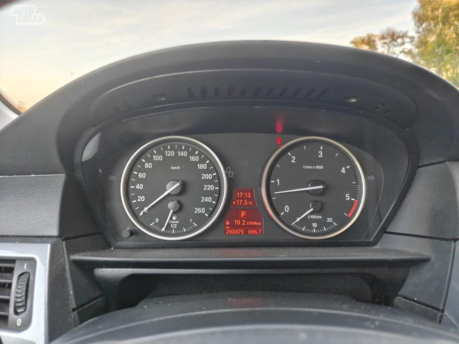Black BMW 530 2007 in Alytus, with an engine capacity of 3.00 L and mileage of 293 thousand km for 4700 €, photo 12 on AUTOMOTO.COM.LV