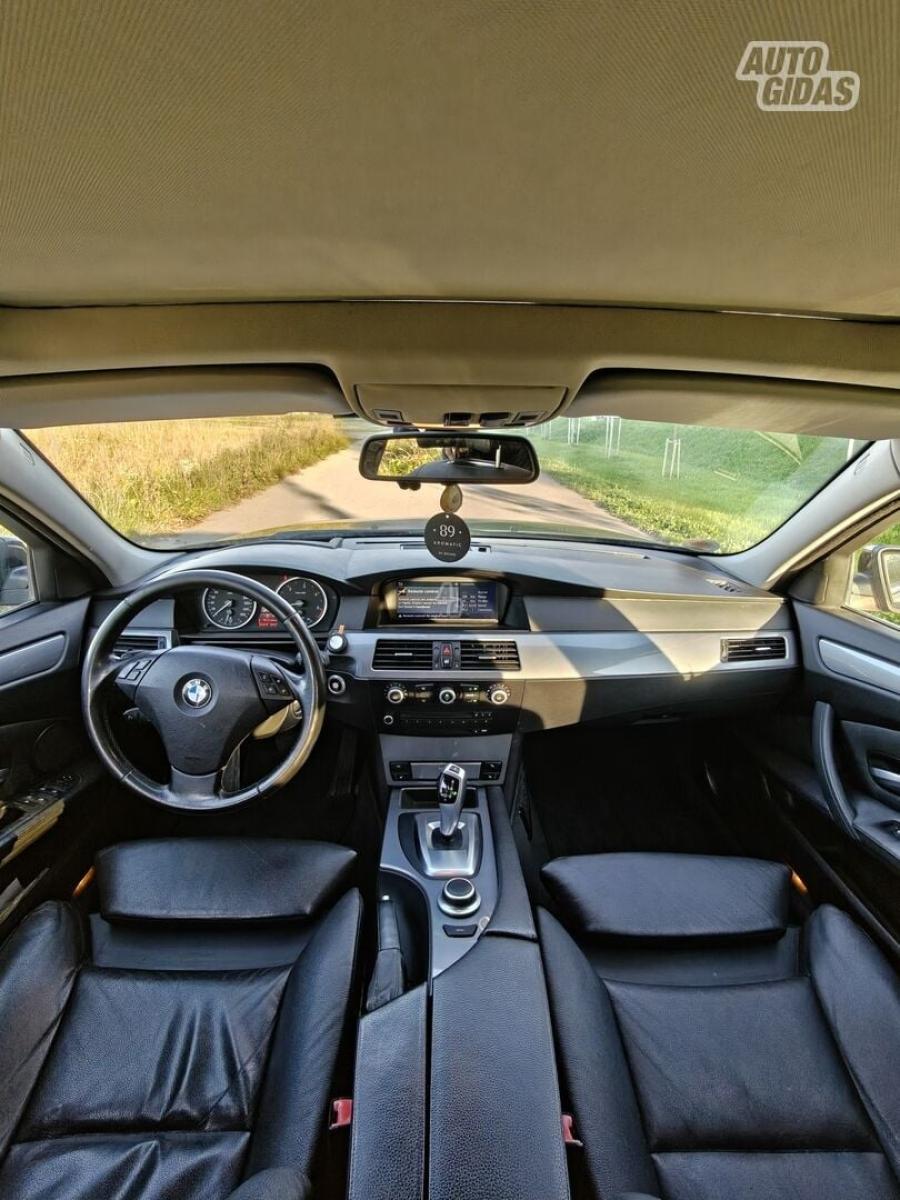 Black BMW 530 2007 in Alytus, with an engine capacity of 3.00 L and mileage of 293 thousand km for 4700 €, photo 13 on AUTOMOTO.COM.LV