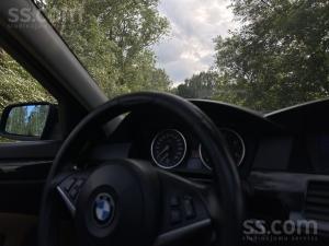Black BMW 530 2008 in Riga, with an engine capacity of 3.00 L and mileage of 467 thousand km for 4600 €, photo 7 on AUTOMOTO.COM.LV