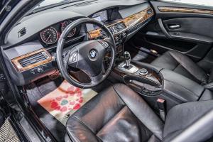 Melns BMW 530 2008 Kauņa, ar dzinēja tilpumu 3.00 L un nobraukumu 252 tūkst. km par 5390 €, foto 5 vietnē AUTOMOTO.COM.LV