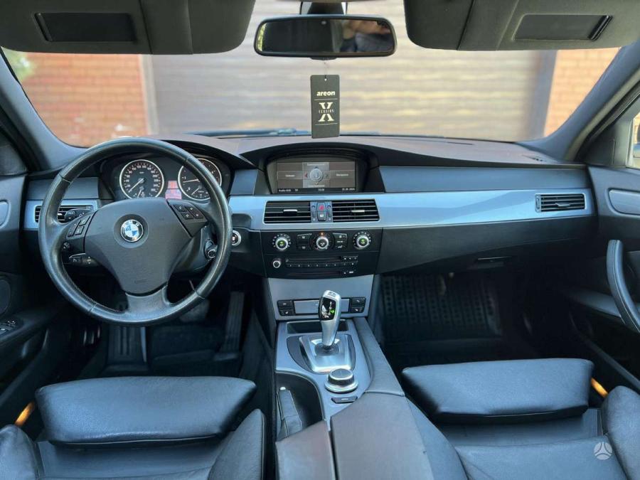 Melns BMW 530 2008 Viļņa, ar dzinēja tilpumu 2.99 L un nobraukumu 354 tūkst. km par 4800 €, foto 20 vietnē AUTOMOTO.COM.LV