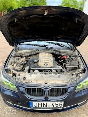 Black BMW 530 2008 in Kaunas, with an engine capacity of 3.00 L and mileage of 366 thousand km for 3400 €, photo 20 on AUTOMOTO.COM.LV