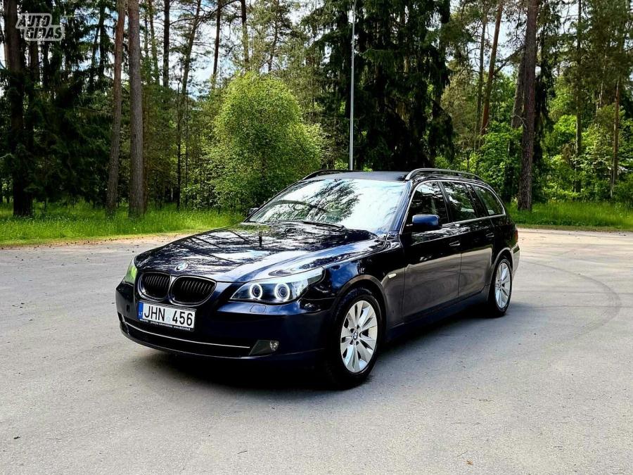 Melns BMW 530 2008 Kauņa, ar dzinēja tilpumu 3.00 L un nobraukumu 366 tūkst. km par 3400 €, foto 12 vietnē AUTOMOTO.COM.LV
