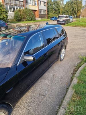 Black BMW 530 2008 in Liepaja, with an engine capacity of 3.00 L and mileage of 302 thousand km for 5900 €, photo 5 on AUTOMOTO.COM.LV