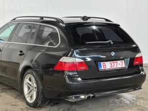 Melns BMW 530 2008 Jūrmala, ar dzinēja tilpumu 3.00 L un nobraukumu 372 tūkst. km par 2990 €, foto 10 vietnē AUTOMOTO.COM.LV