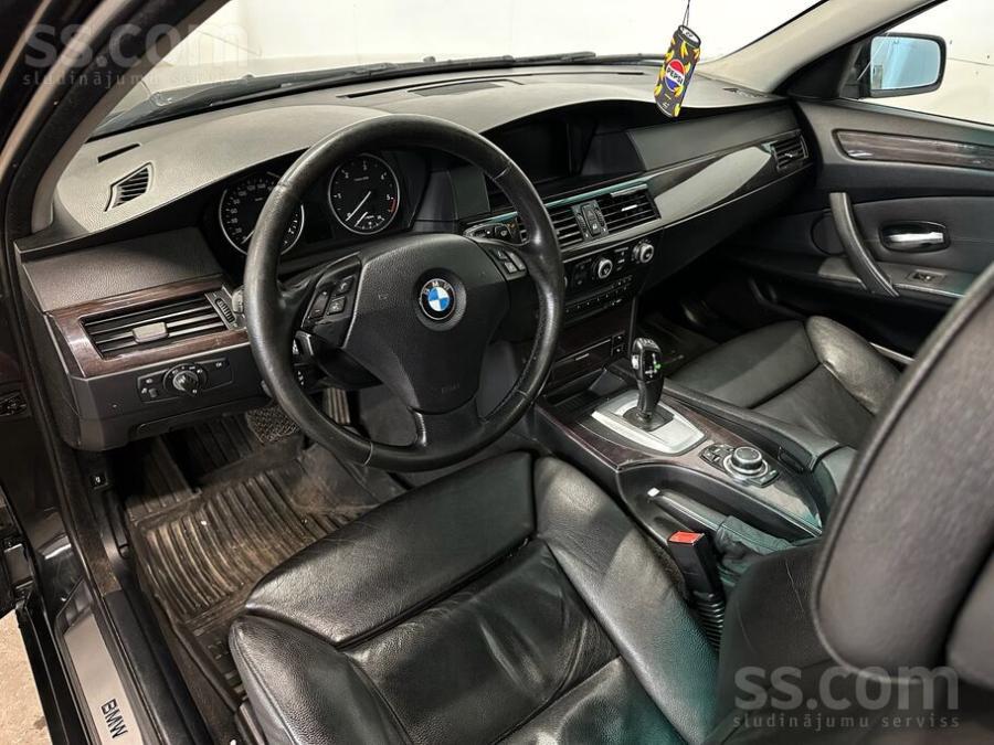 Melns BMW 530 2008 Jūrmala, ar dzinēja tilpumu 3.00 L un nobraukumu 372 tūkst. km par 2990 €, foto 16 vietnē AUTOMOTO.COM.LV