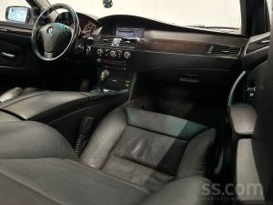 Melns BMW 530 2008 Jūrmala, ar dzinēja tilpumu 3.00 L un nobraukumu 372 tūkst. km par 2990 €, foto 19 vietnē AUTOMOTO.COM.LV