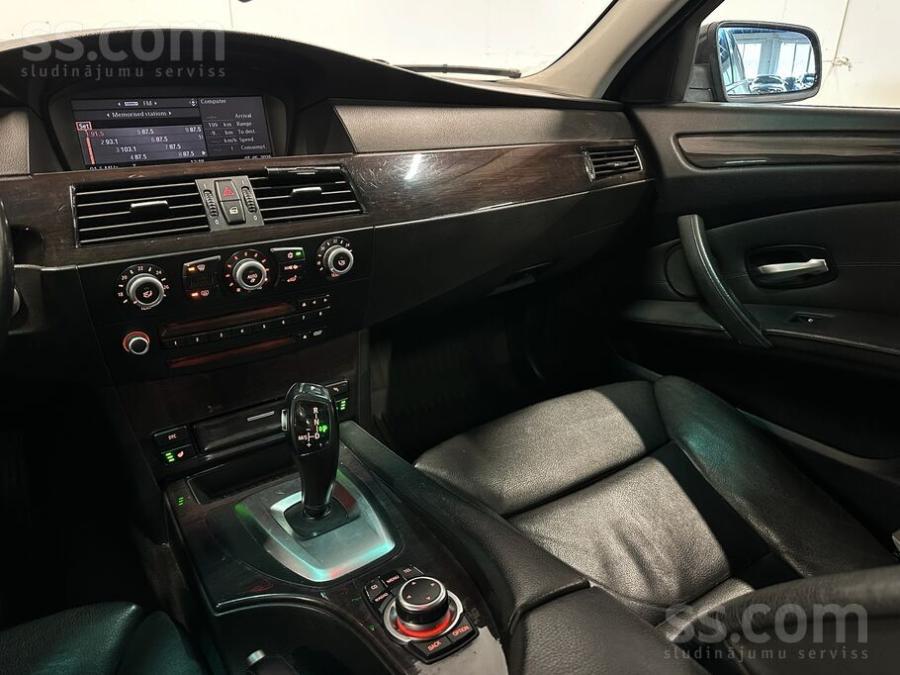 Melns BMW 530 2008 Jūrmala, ar dzinēja tilpumu 3.00 L un nobraukumu 372 tūkst. km par 2990 €, foto 20 vietnē AUTOMOTO.COM.LV