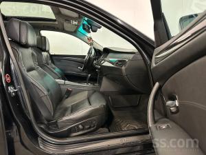 Melns BMW 530 2008 Jūrmala, ar dzinēja tilpumu 3.00 L un nobraukumu 372 tūkst. km par 2990 €, foto 23 vietnē AUTOMOTO.COM.LV