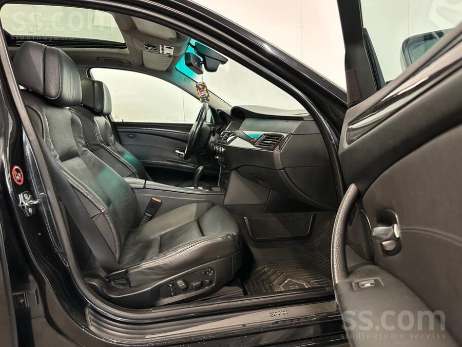 Melns BMW 530 2008 Jūrmala, ar dzinēja tilpumu 3.00 L un nobraukumu 372 tūkst. km par 2990 €, foto 23 vietnē AUTOMOTO.COM.LV
