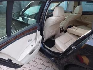Melns BMW 530 2008 Rīga, ar dzinēja tilpumu 3.00 L un nobraukumu 300 tūkst. km par 3290 €, foto 7 vietnē AUTOMOTO.COM.LV