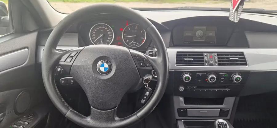 Melns BMW 530 2008 Daugavpils, ar dzinēja tilpumu 3.00 L un nobraukumu 356 tūkst. km par 3750 €, foto 12 vietnē AUTOMOTO.COM.LV