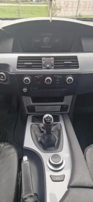 Melns BMW 530 2008 Daugavpils, ar dzinēja tilpumu 3.00 L un nobraukumu 356 tūkst. km par 3750 €, foto 13 vietnē AUTOMOTO.COM.LV