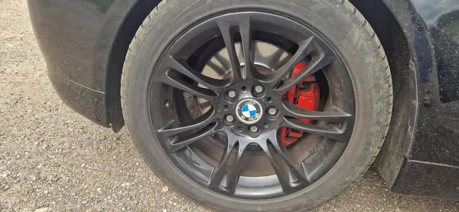Melns BMW 530 2008 Daugavpils, ar dzinēja tilpumu 3.00 L un nobraukumu 356 tūkst. km par 3750 €, foto 28 vietnē AUTOMOTO.COM.LV
