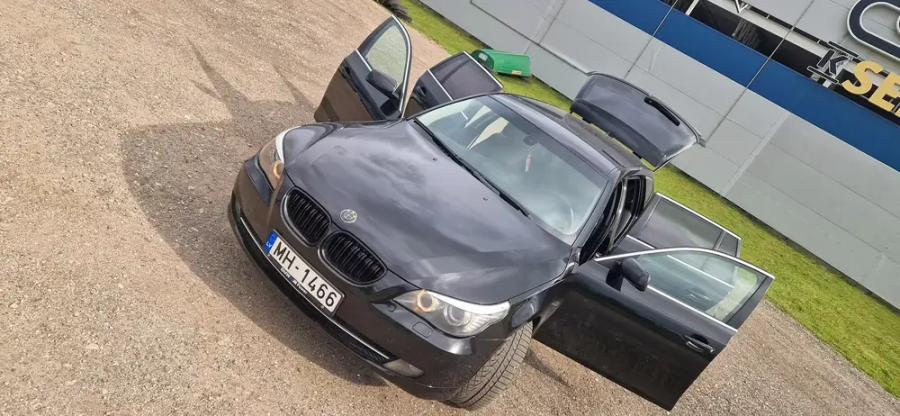 Melns BMW 530 2008 Daugavpils, ar dzinēja tilpumu 3.00 L un nobraukumu 356 tūkst. km par 3750 €, foto 33 vietnē AUTOMOTO.COM.LV