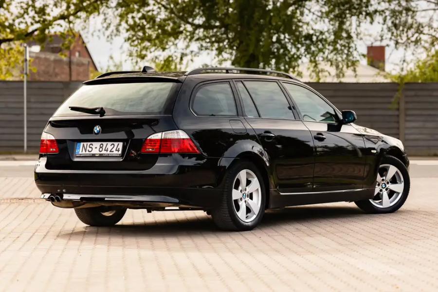 Melns BMW 530 2008 Jelgava, ar dzinēja tilpumu 3.00 L un nobraukumu 366 tūkst. km par 6190 €, foto 6 vietnē AUTOMOTO.COM.LV