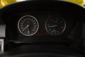 Melns BMW 530 2008 Jelgava, ar dzinēja tilpumu 3.00 L un nobraukumu 366 tūkst. km par 6190 €, foto 18 vietnē AUTOMOTO.COM.LV