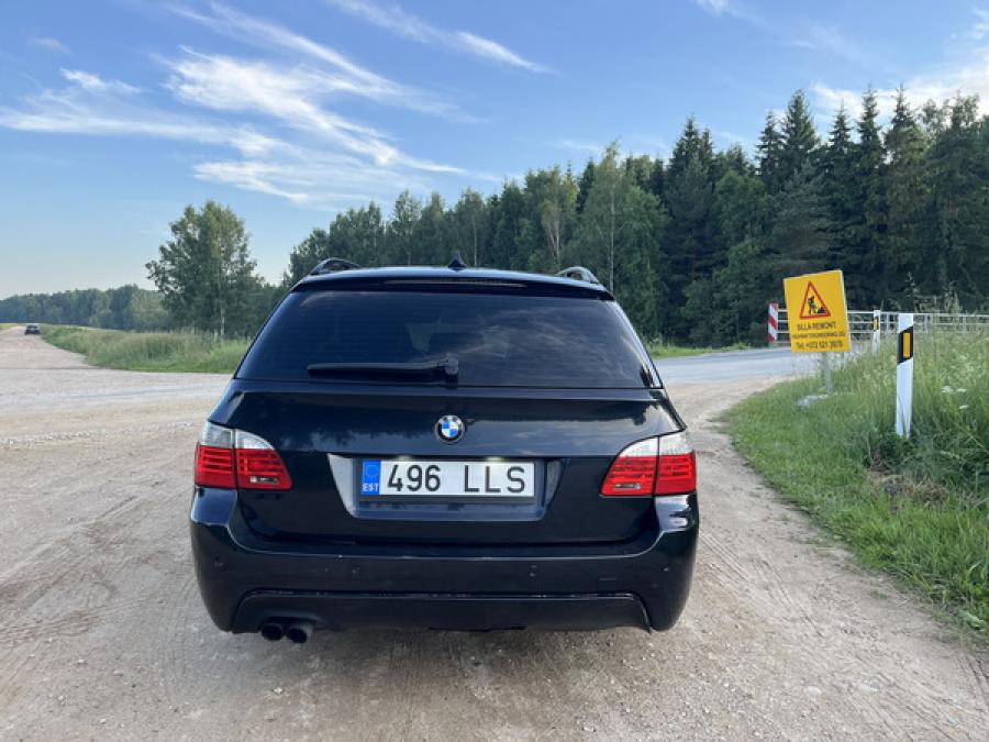 Melns BMW 530 2008 Tartu, ar dzinēja tilpumu 3.00 L un nobraukumu 364 tūkst. km par 4700 €, foto 8 vietnē AUTOMOTO.COM.LV