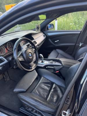 Melns BMW 530 2008 Tartu, ar dzinēja tilpumu 3.00 L un nobraukumu 364 tūkst. km par 4700 €, foto 10 vietnē AUTOMOTO.COM.LV