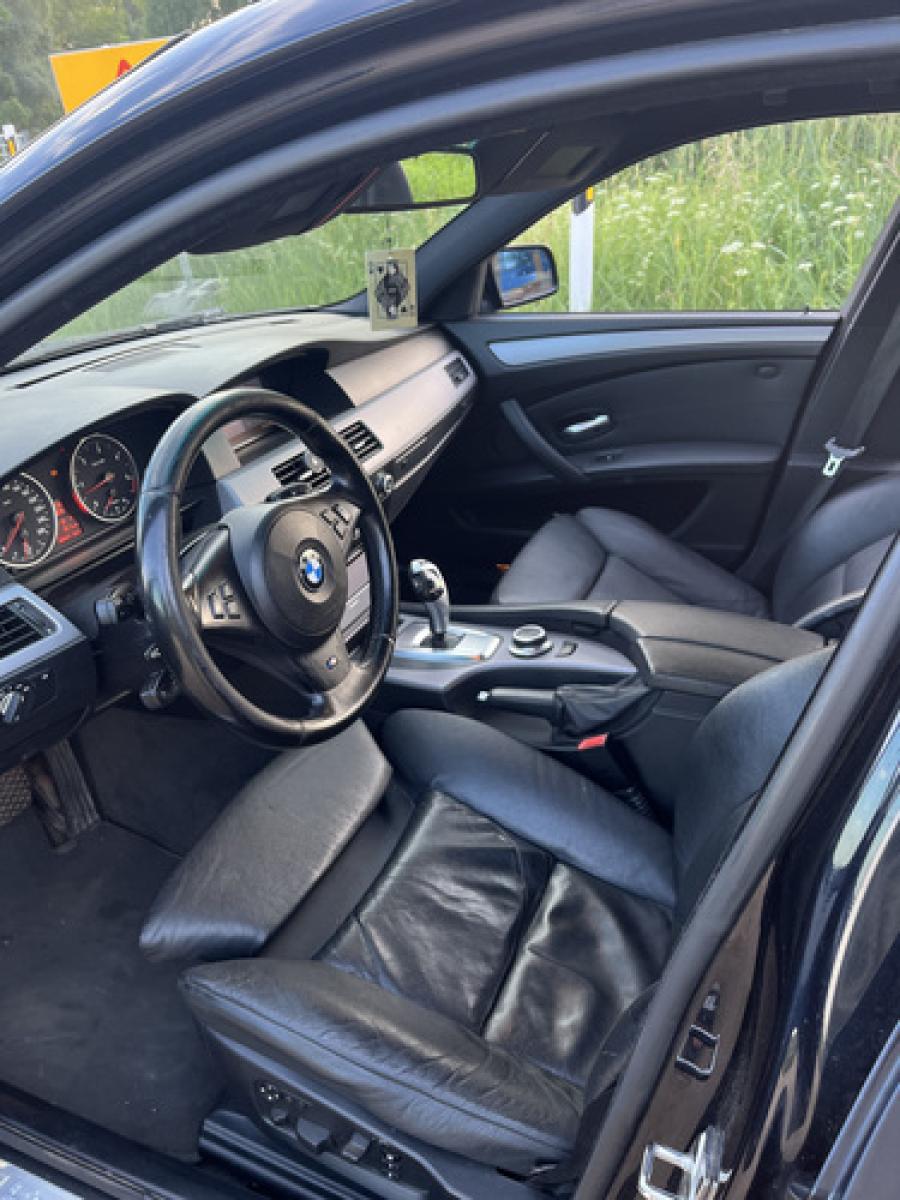 Melns BMW 530 2008 Tartu, ar dzinēja tilpumu 3.00 L un nobraukumu 364 tūkst. km par 4700 €, foto 10 vietnē AUTOMOTO.COM.LV