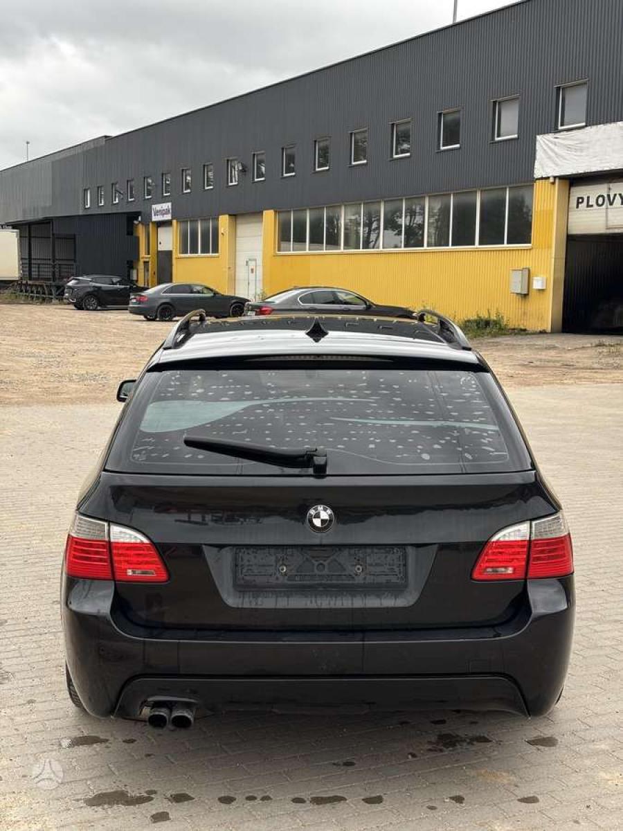 Melns BMW 530 2008 Utena, ar dzinēja tilpumu 3.00 L un nobraukumu 314 tūkst. km par 3900 €, foto 7 vietnē AUTOMOTO.COM.LV