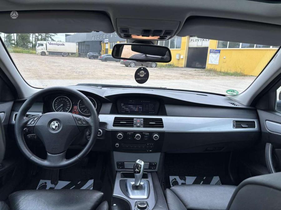 Melns BMW 530 2008 Utena, ar dzinēja tilpumu 3.00 L un nobraukumu 314 tūkst. km par 3900 €, foto 12 vietnē AUTOMOTO.COM.LV