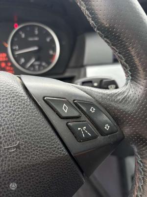 Melns BMW 530 2008 Utena, ar dzinēja tilpumu 3.00 L un nobraukumu 314 tūkst. km par 3900 €, foto 15 vietnē AUTOMOTO.COM.LV