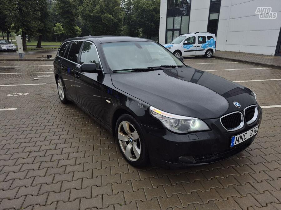 Black BMW 530 2008 in Kaunas, with an engine capacity of 3.00 L and mileage of 0 thousand km for 3200 €, photo 10 on AUTOMOTO.COM.LV