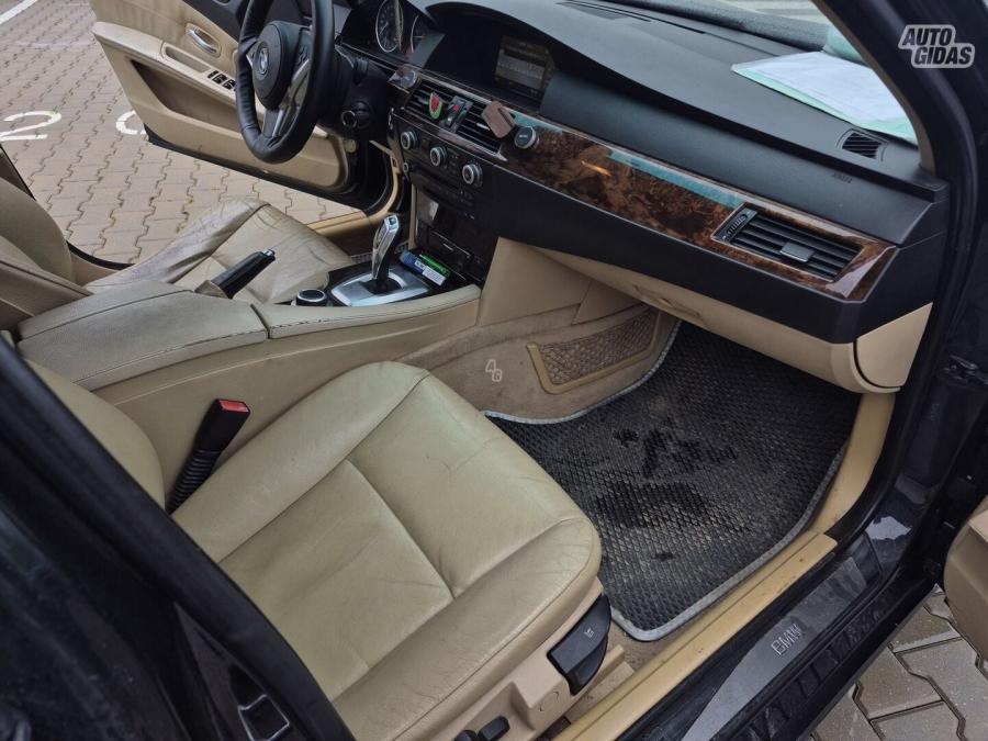 Black BMW 530 2008 in Kaunas, with an engine capacity of 3.00 L and mileage of 0 thousand km for 3200 €, photo 15 on AUTOMOTO.COM.LV