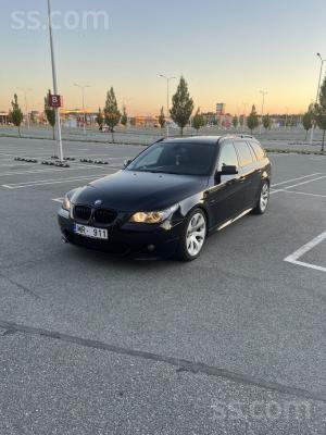 Black BMW 530 2008 in Riga, with an engine capacity of 3.00 L and mileage of 355 thousand km for 7900 €, photo 3 on AUTOMOTO.COM.LV